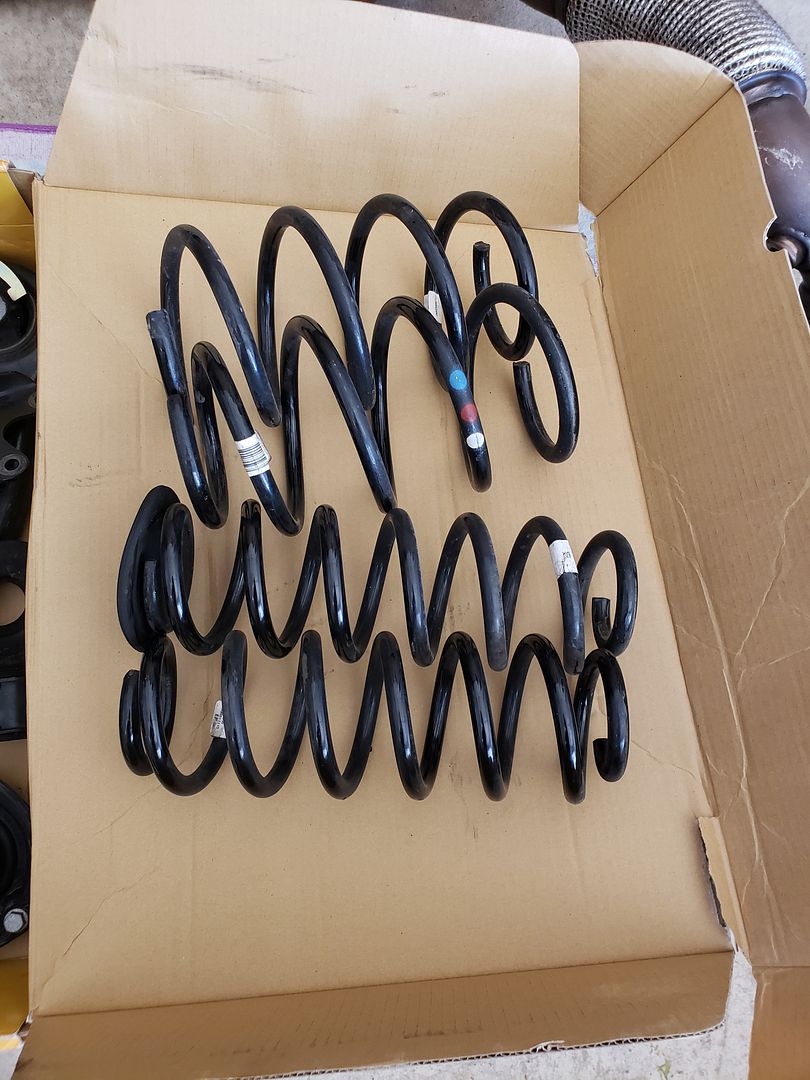 FS: mk7 Golf R OEM springs | GOLFMK7 - VW GTI MKVII Forum / VW Golf R ...