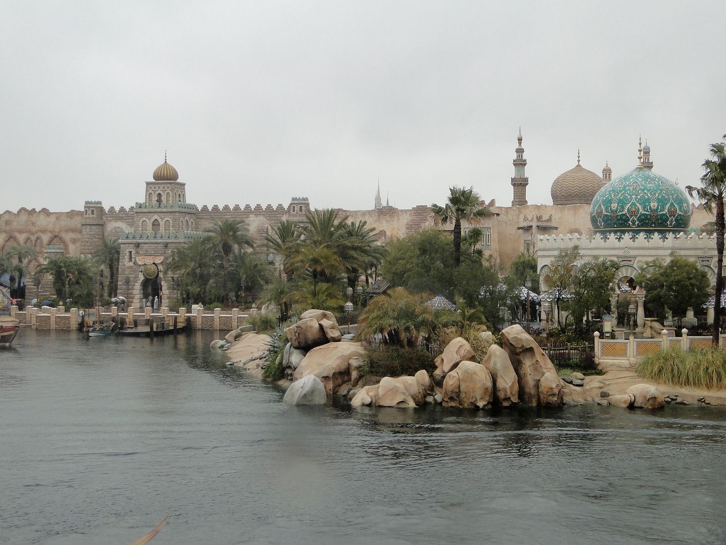 Day 9, Part 1: Daytime at Tokyo DisneySea - Disney Travel Babble
